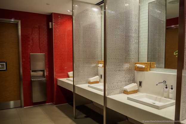 Delta Sky Club Business Class Lounge, Terminal 4, JFK, New York | The ...